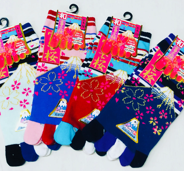 Introducing 6 Japanese Souvenir Socks for Foreigners | edamame - Kansai ...